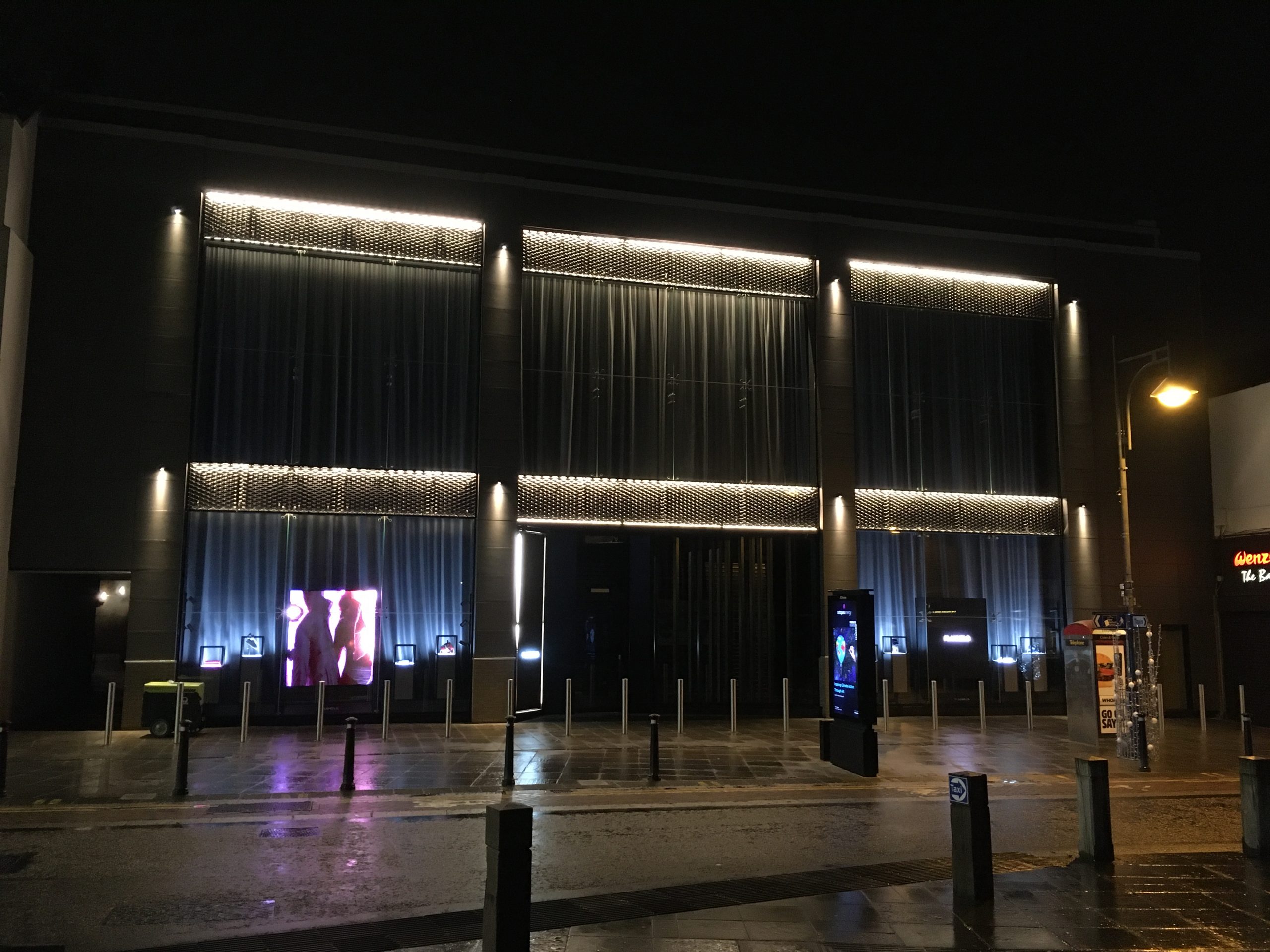 Large scale structural installation delivered by GG's Leeds branch - GG ...